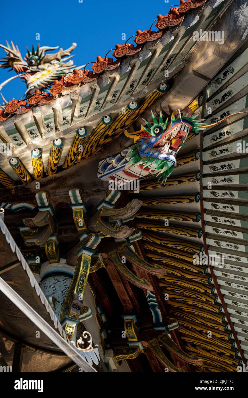 Traditional dragon culture hi-res stock photography and images - Alamy