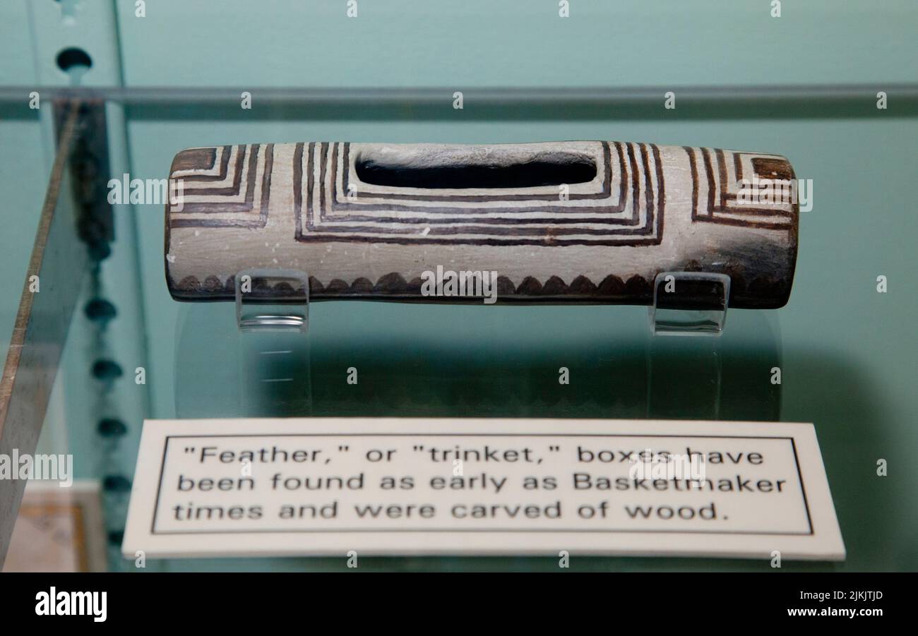 Basketmaker pottery hi-res stock photography and images - Alamy