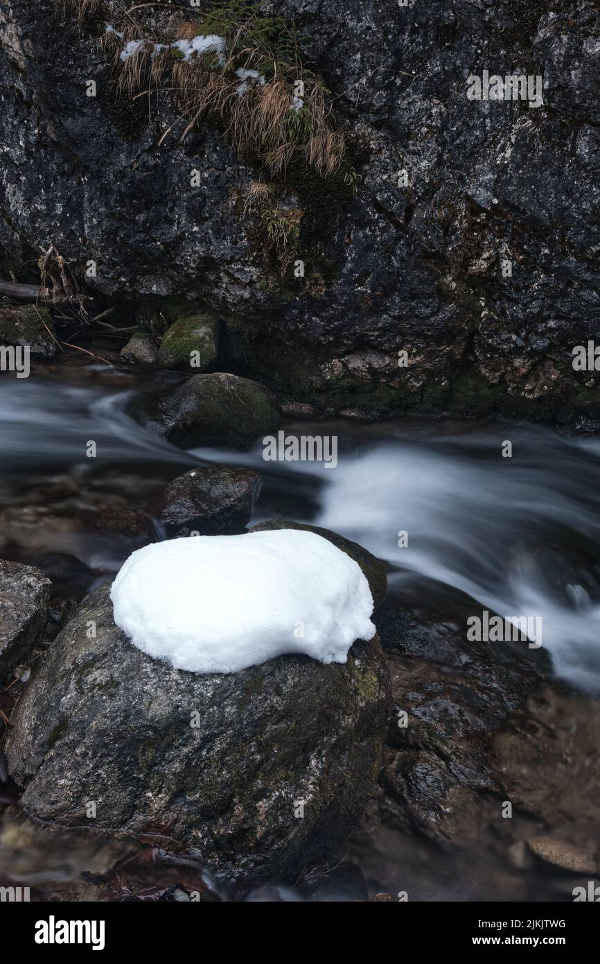 Vertical shot lovely river hi-res stock photography and images - Alamy