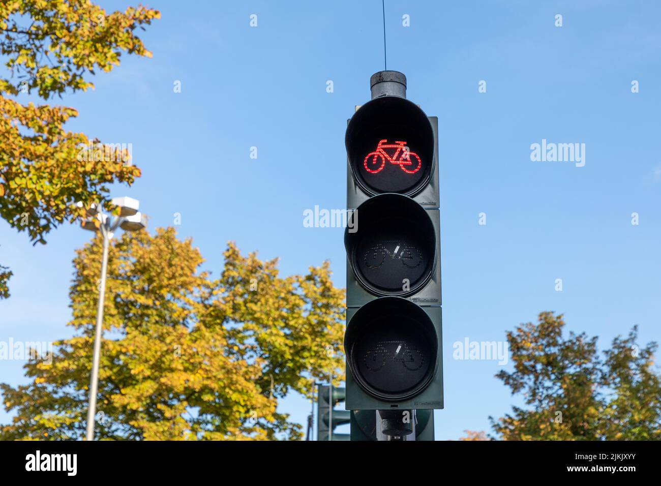 Bike traffic light in hi-res stock photography and images - Alamy