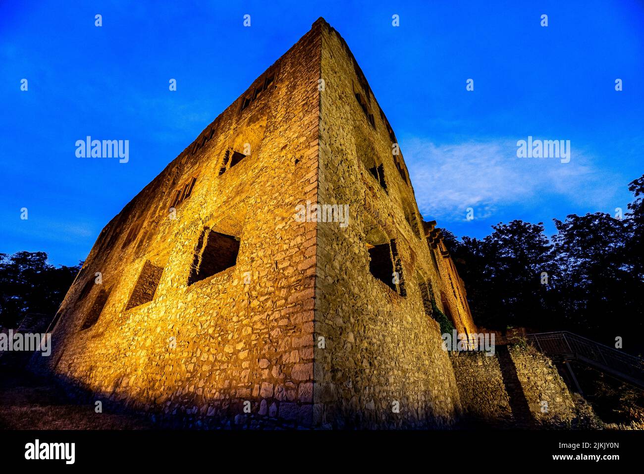 The medieval Landskron castle ruin in Oppenheim, Germany Stock Photo ...