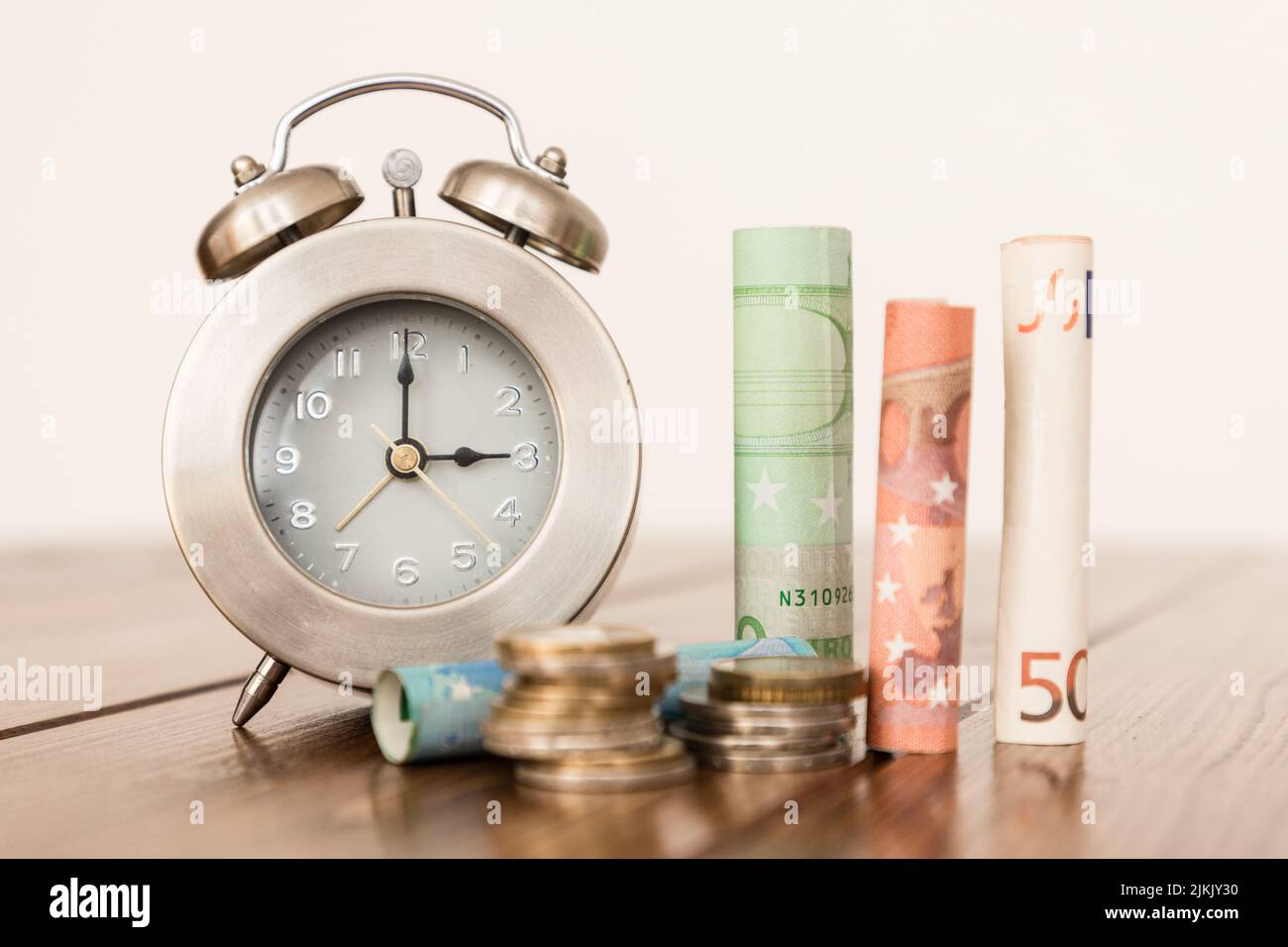 Wealth clock hi-res stock photography and images - Alamy