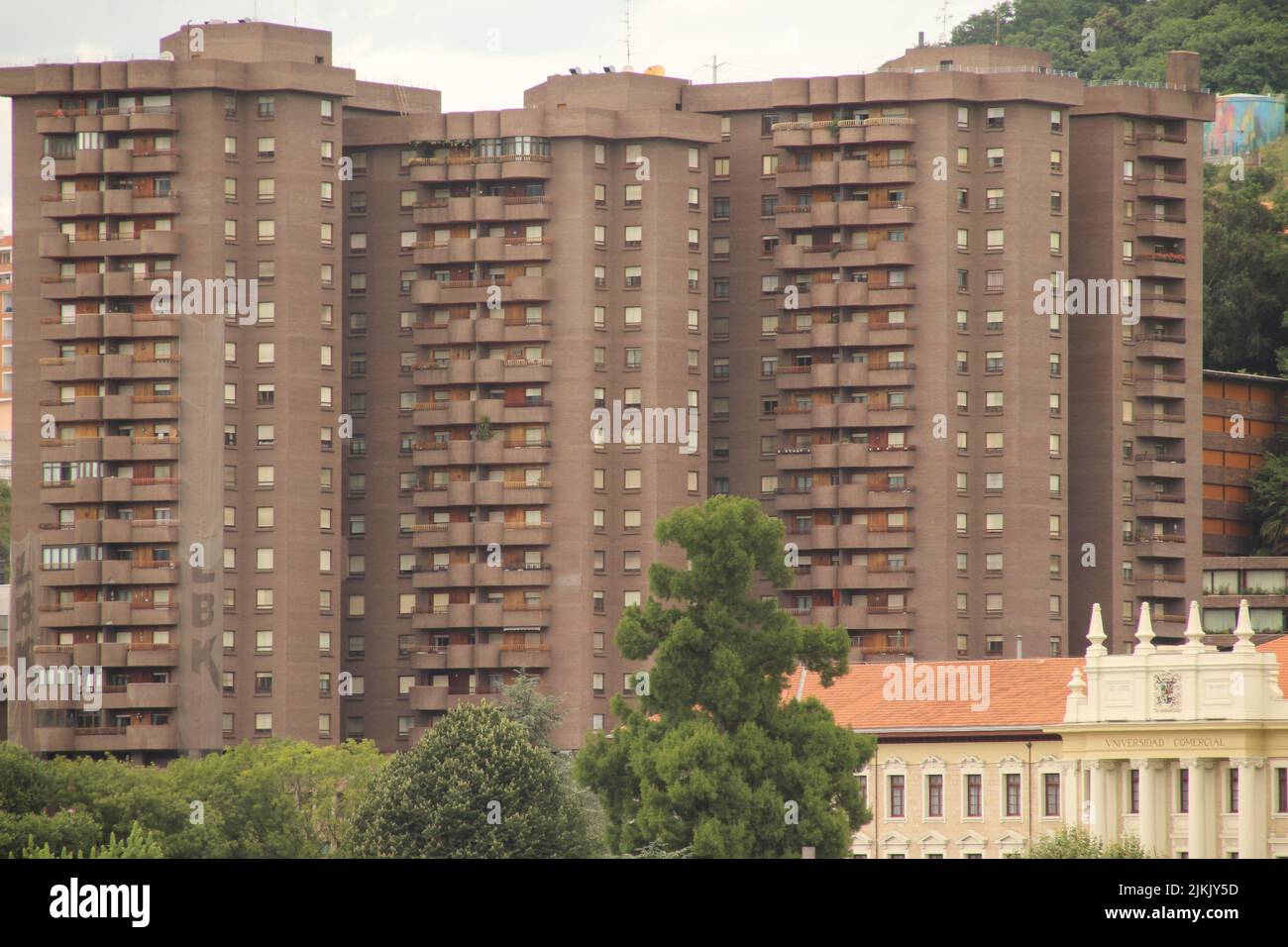 Ancient high rise building gothic architecture hi-res stock photography ...