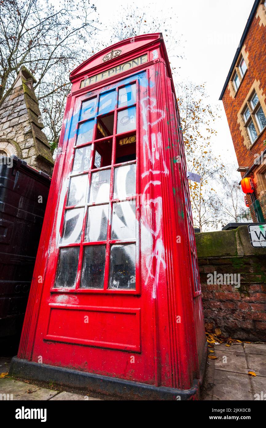 Classic British red phone booth In London, UK Stock Photo - Alamy