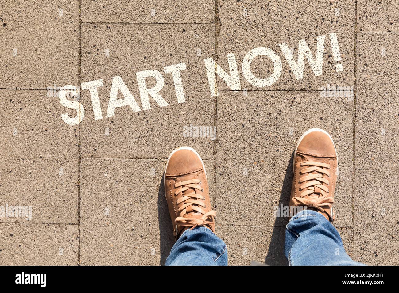 Start now text hi-res stock photography and images - Alamy