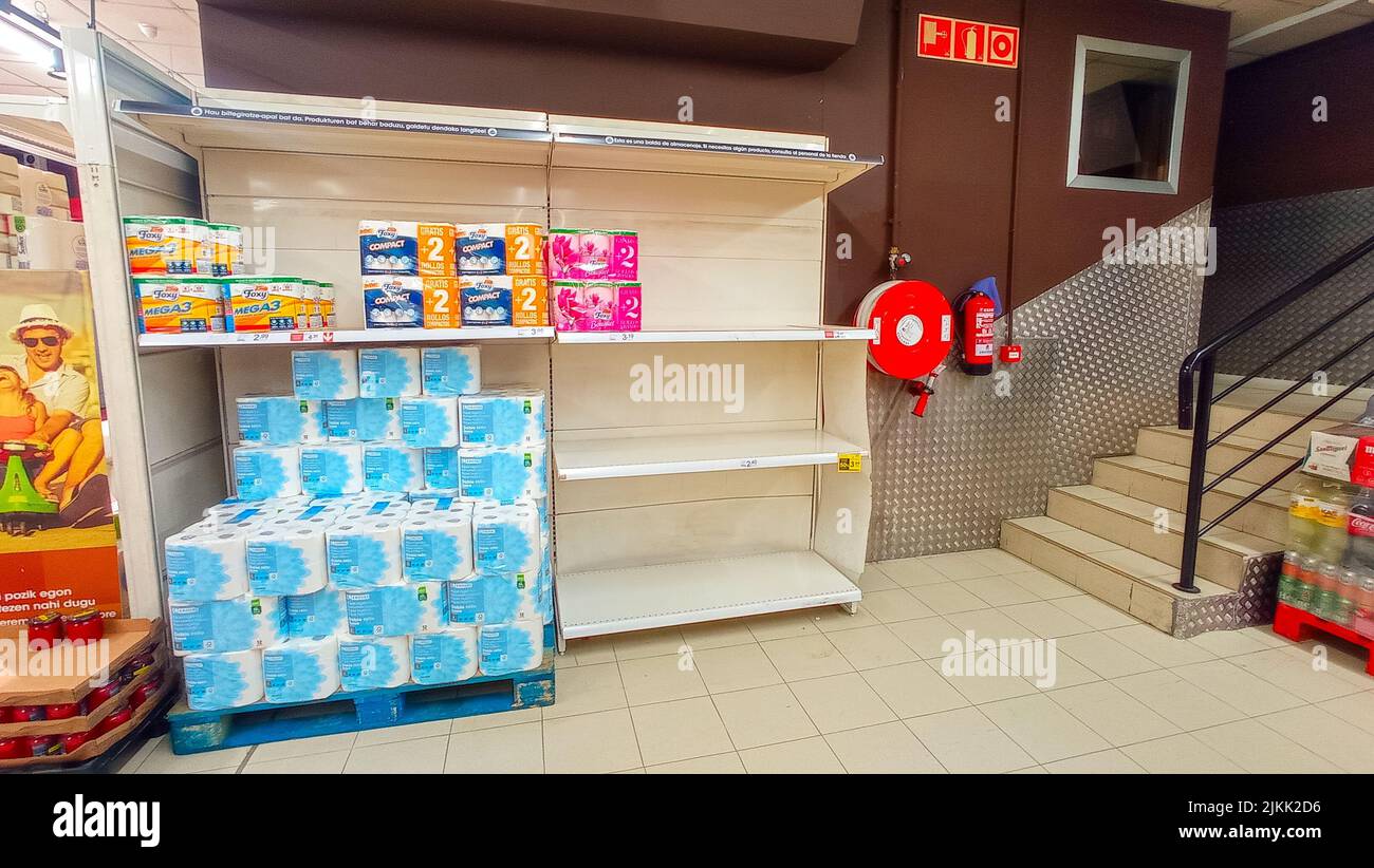 Shortage in supermarkets during the war conflict between Ukraine and ...