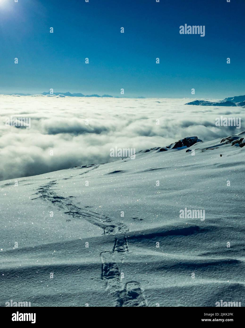 Peak snowy mountain hi-res stock photography and images - Alamy