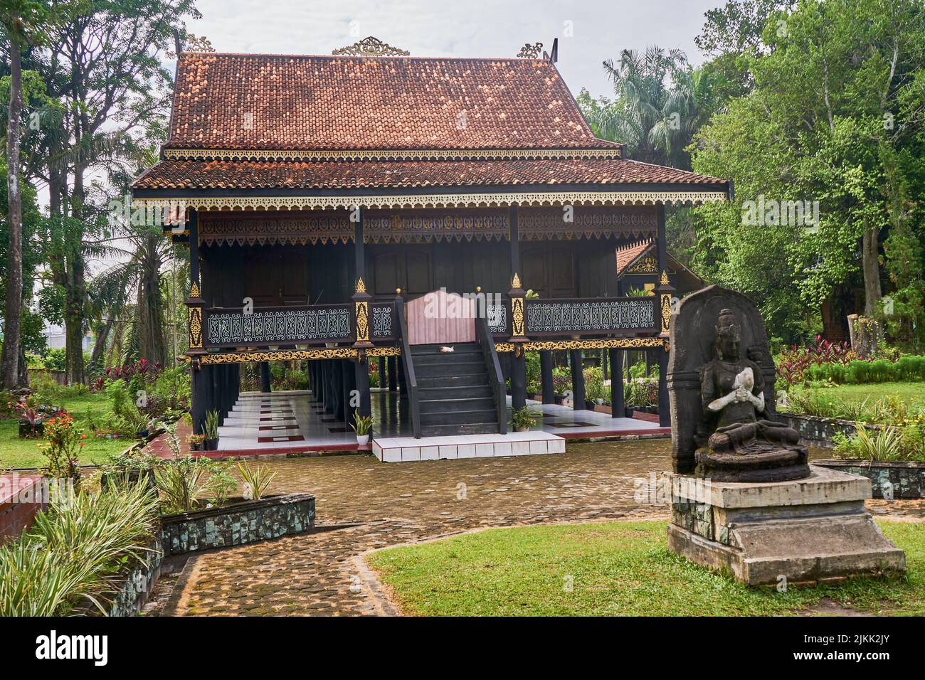 Tradition housing materials hi-res stock photography and images - Alamy