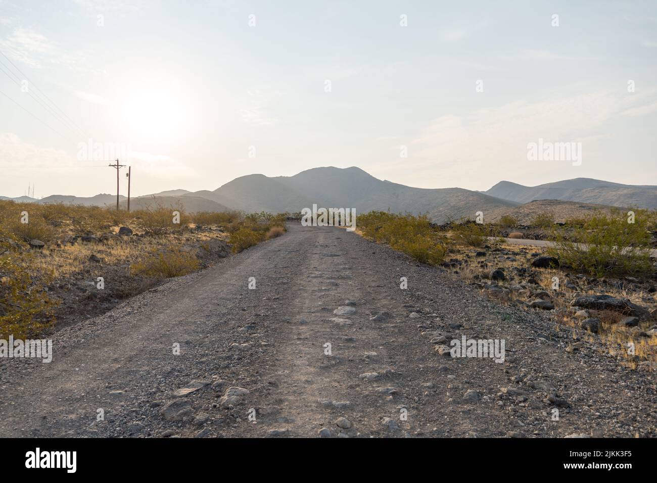 Empty road in the desert hi-res stock photography and images - Alamy