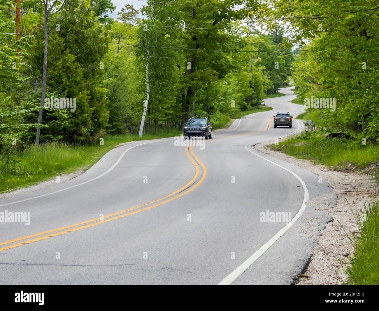Cars on curving Route 42 in Door County Wisconsin USA Stock Photo - Alamy