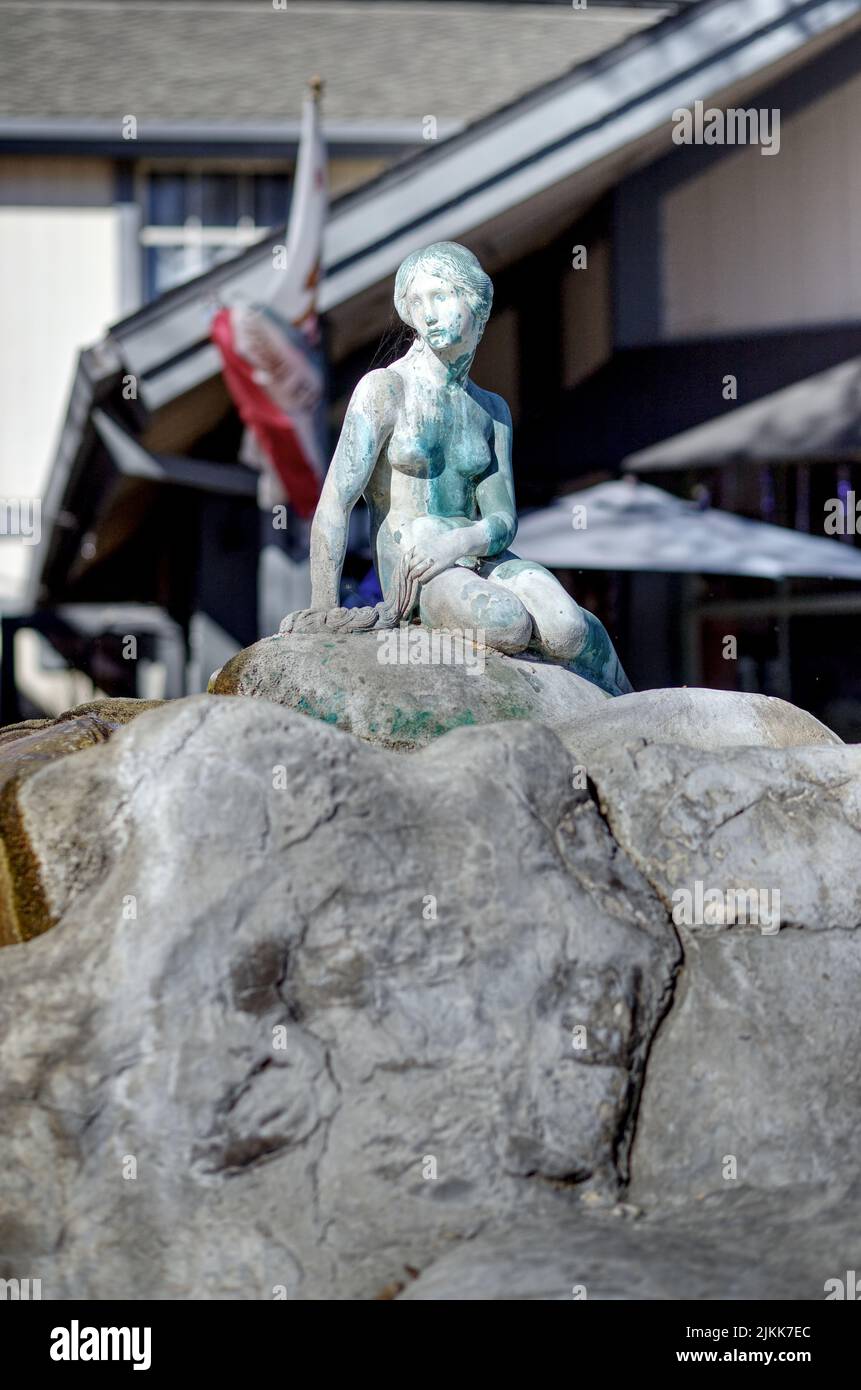 Old rock statue hi-res stock photography and images - Alamy