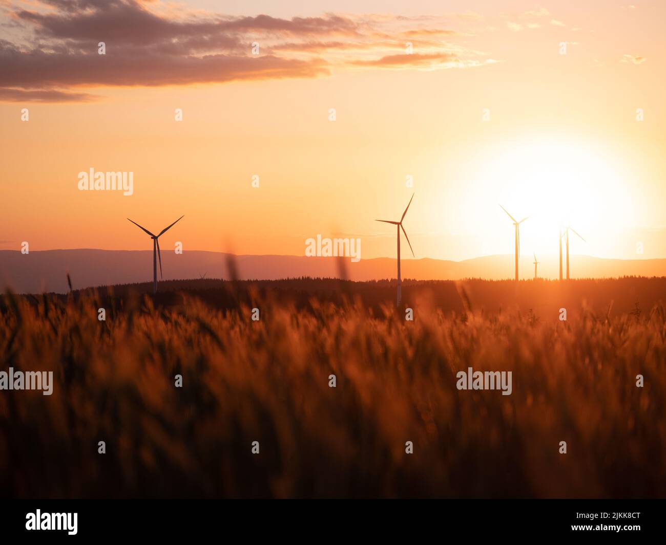 Turbines in sun hi-res stock photography and images - Alamy