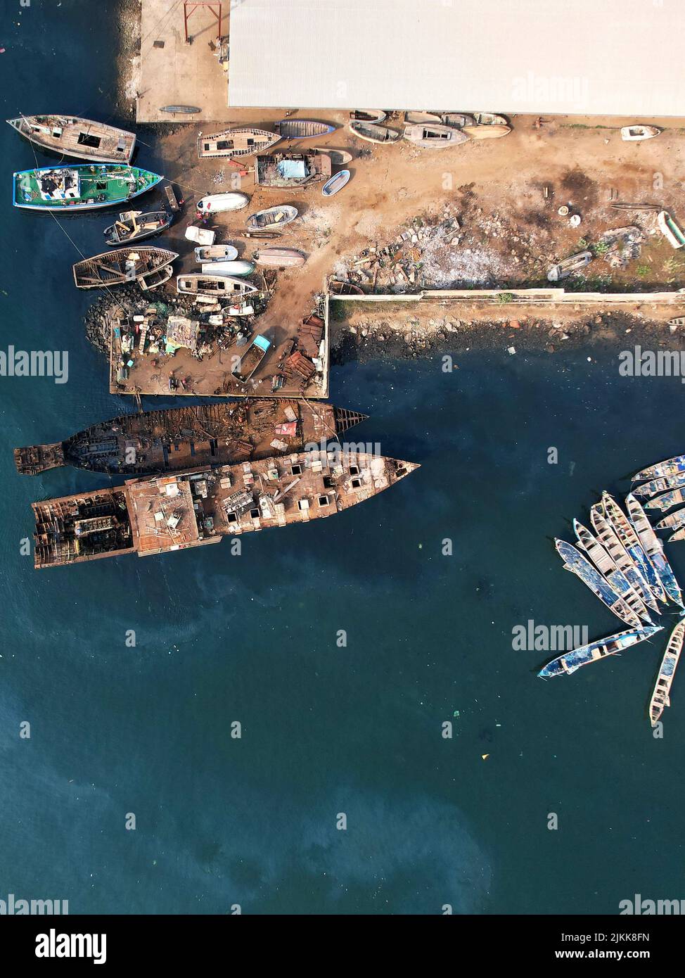 Top view port boats hi-res stock photography and images - Alamy