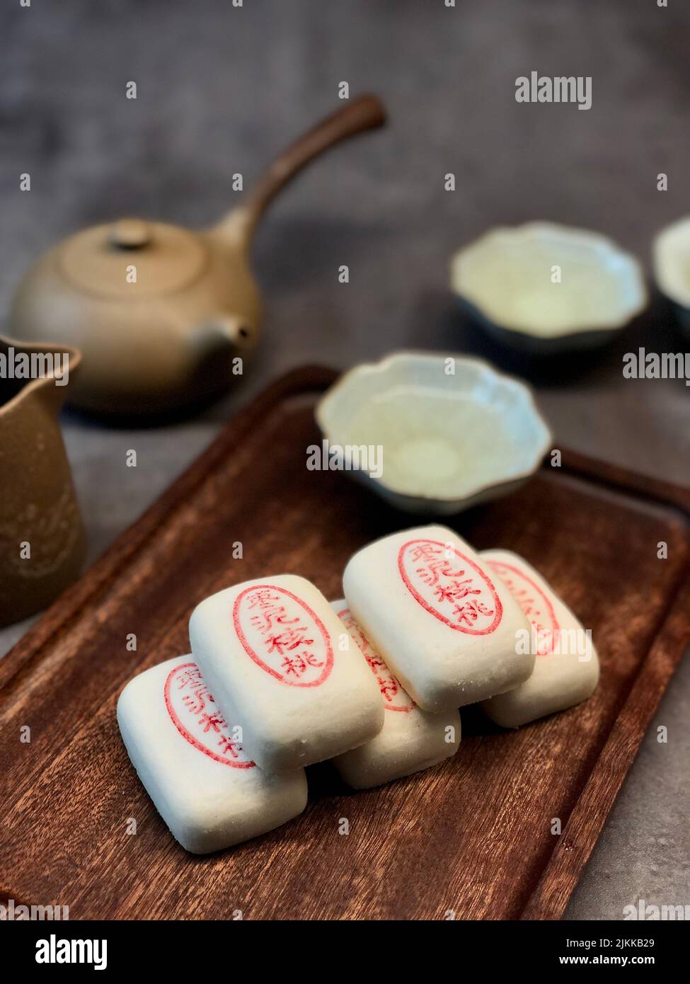 Chinese tray hi-res stock photography and images - Alamy