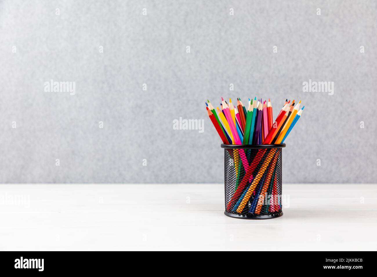 Pen quiver hi-res stock photography and images - Alamy