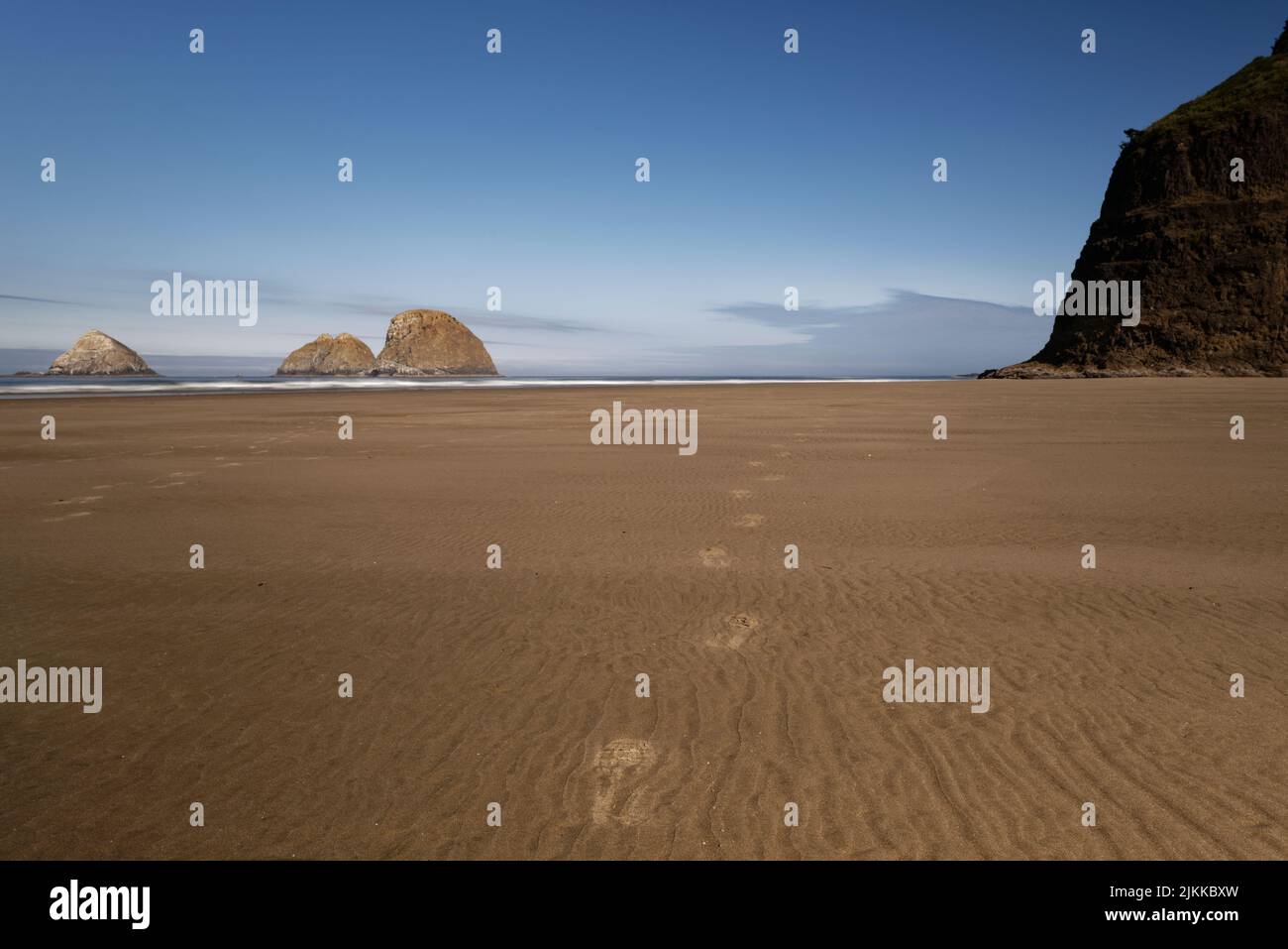 The beach sand in Oregon, USA Stock Photo - Alamy