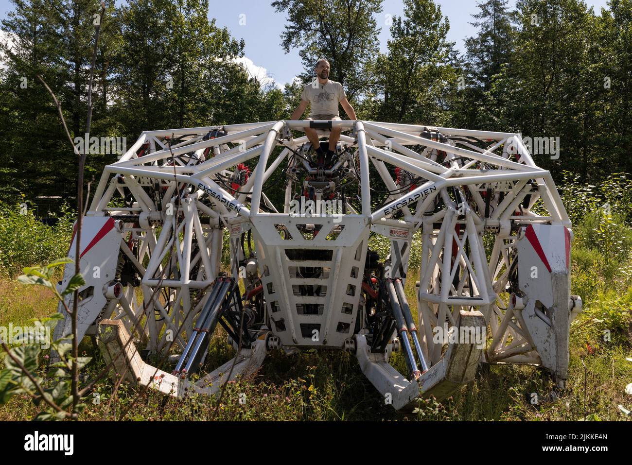 Mech suit hi-res stock photography and images - Alamy