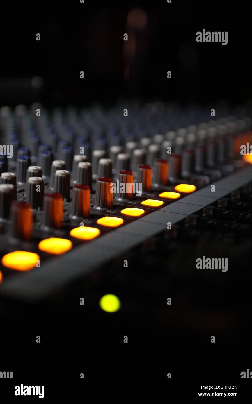 Sound board hi-res stock photography and images - Alamy