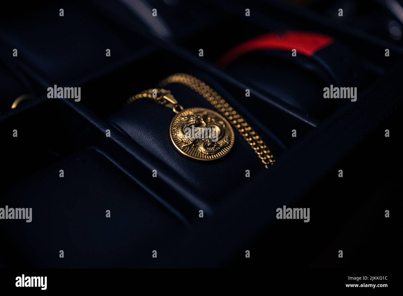 Black and gold dragon hi-res stock photography and images - Alamy