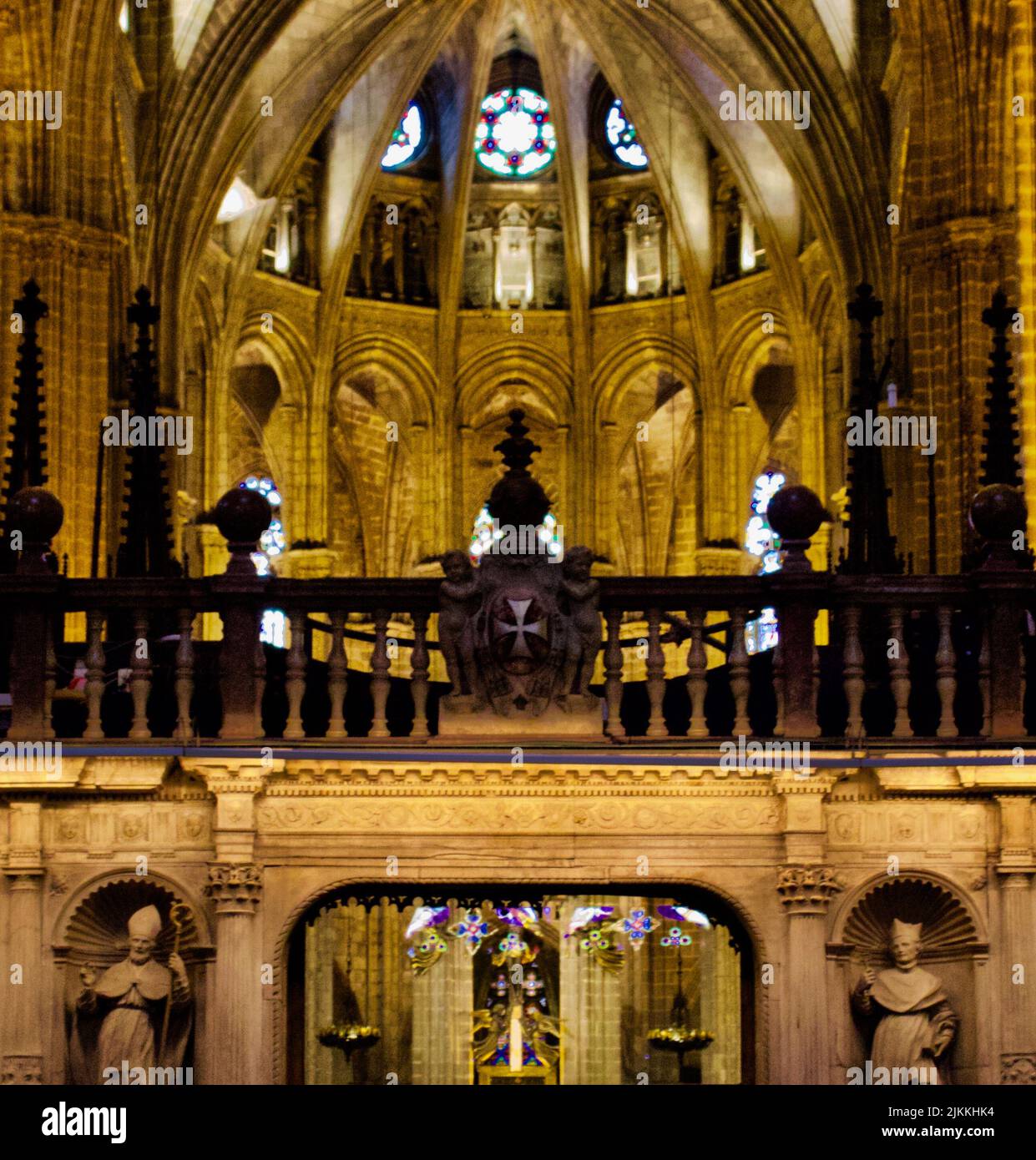 A vertical shot of interior of the Gothic Cathedral of Barcelona Stock ...