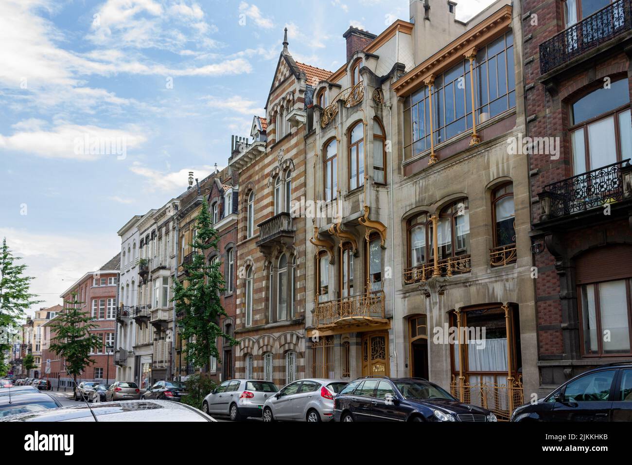 The beautiful historical buildings in downtown Brussels, Belgium ...