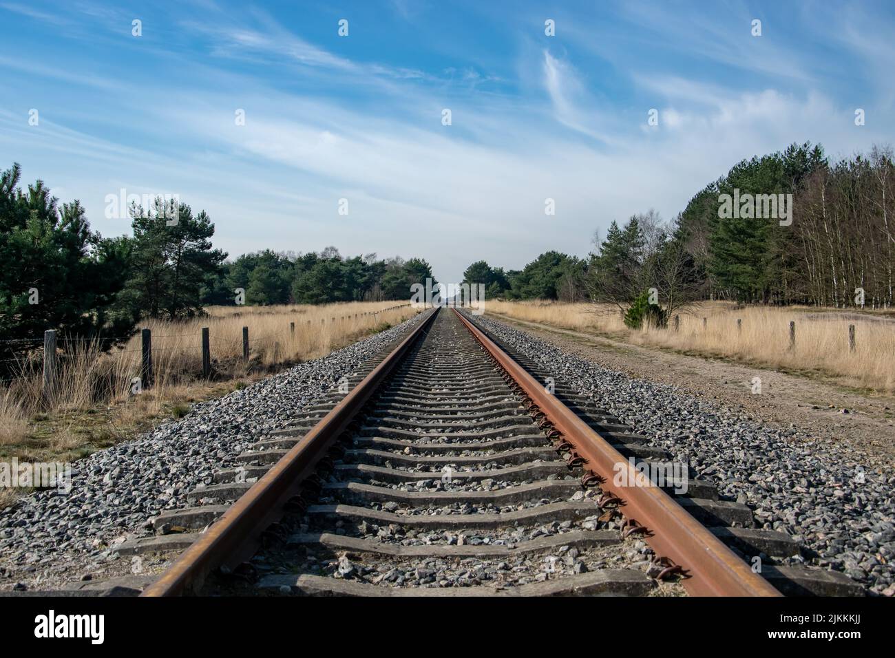 Metal railway track hi-res stock photography and images - Alamy