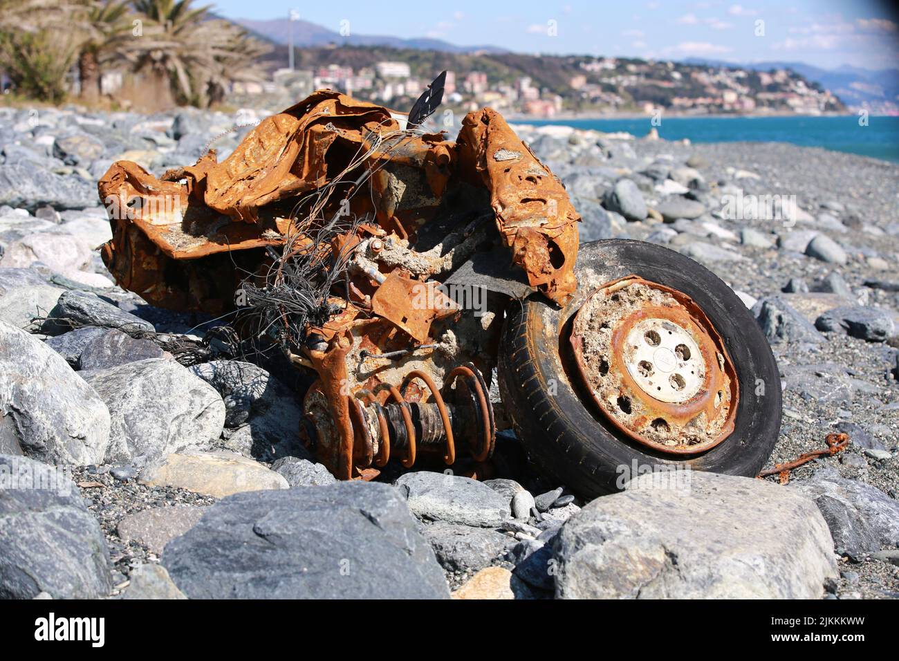 Remnants of car hi-res stock photography and images - Alamy