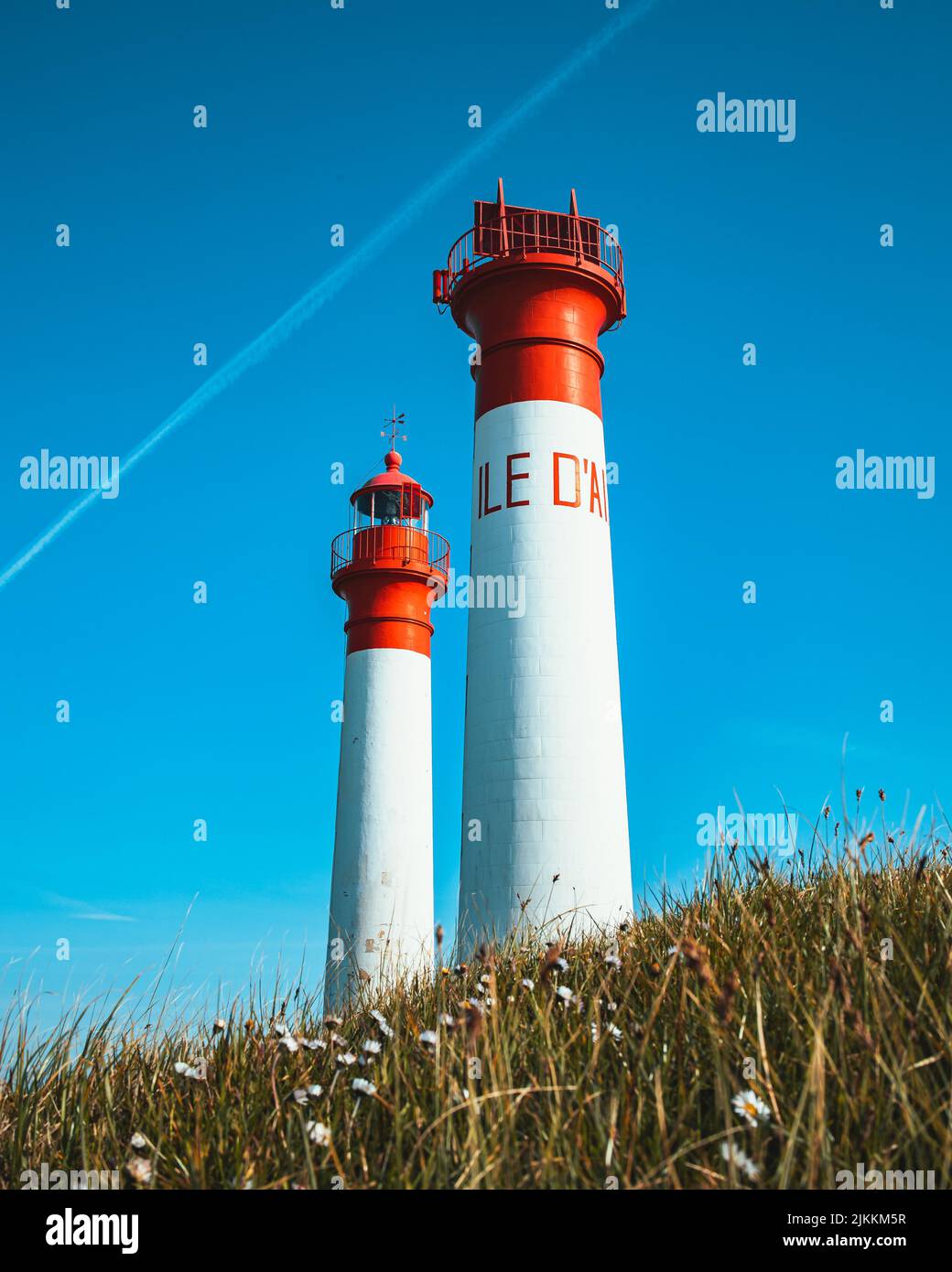 A low angle shot of the Aix island lighthouses landmark in Ile-d'Aix ...