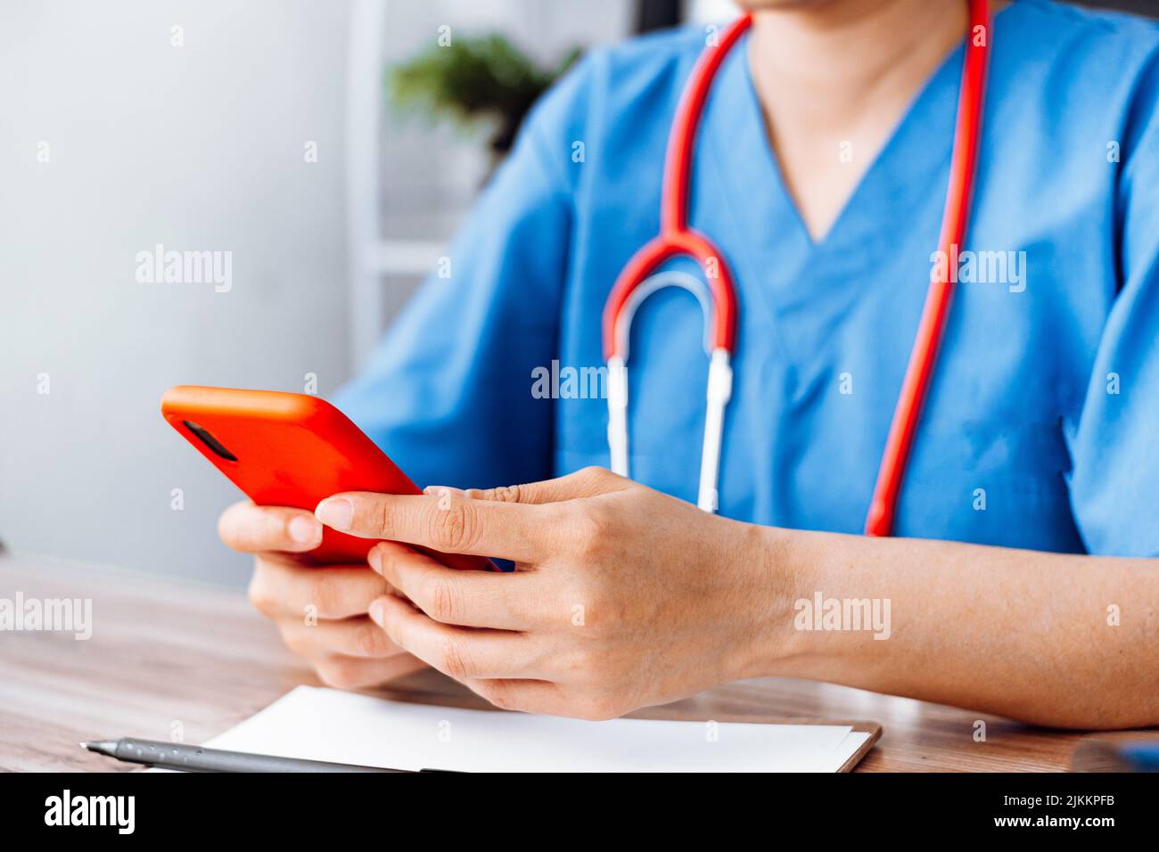 Nurse patient phone technology hi-res stock photography and images - Alamy