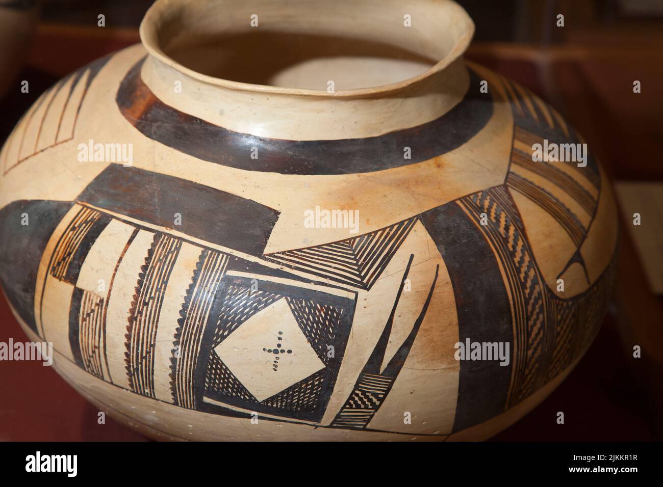 Early ceramic Pueblo pottery from the Rio Grande Valley near ...