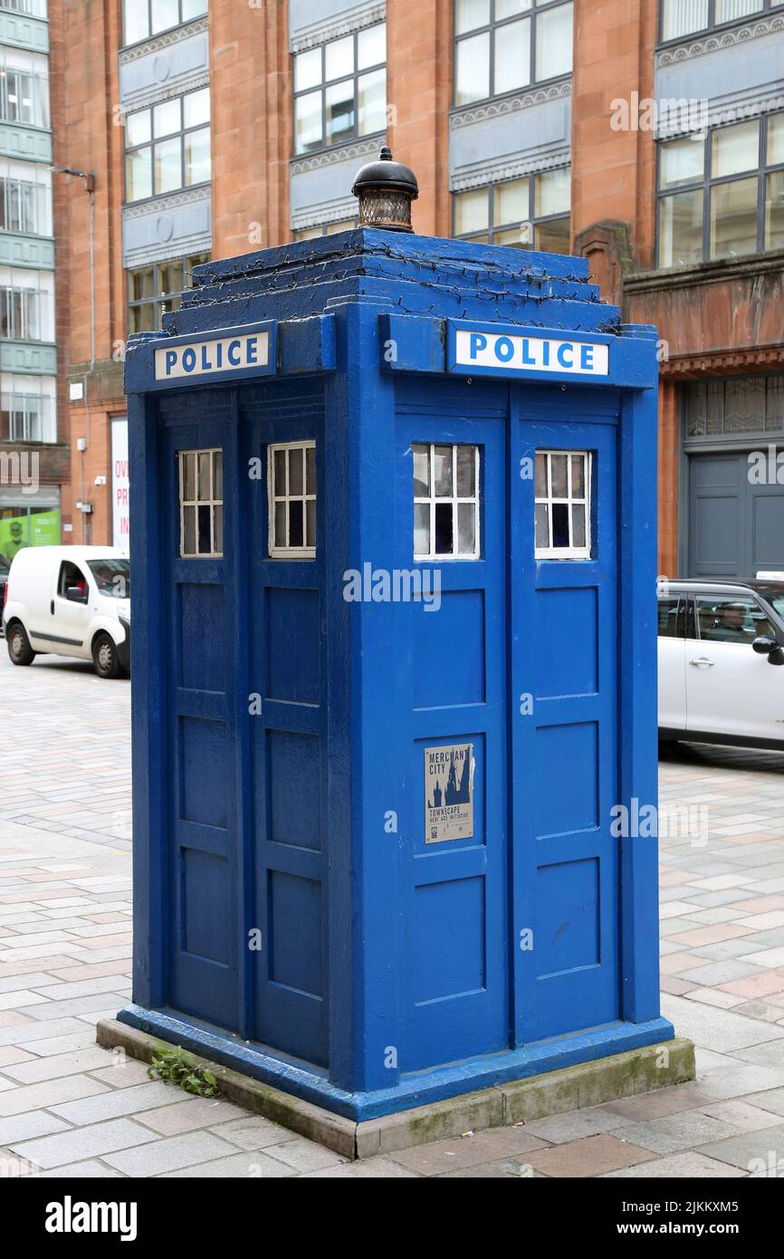 Wilson Street, Glasgow, Scotland, UK. Police Box painted in original ...
