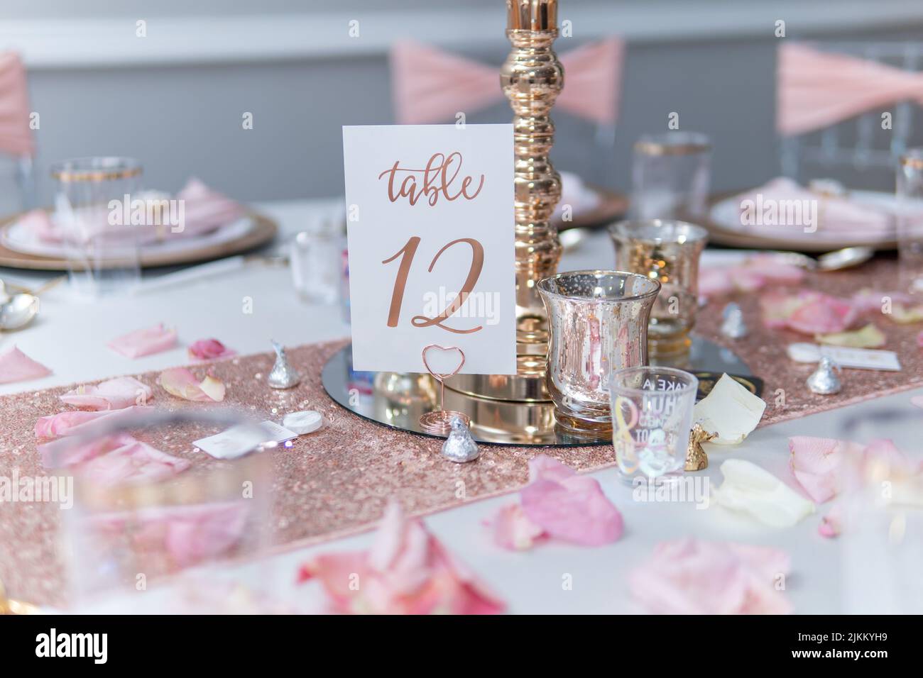 Gold number plates hi-res stock photography and images - Alamy
