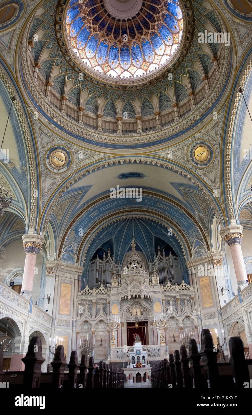 Stunning Dome of the Szeged Synagogue build,Hungary Stock Photo - Alamy