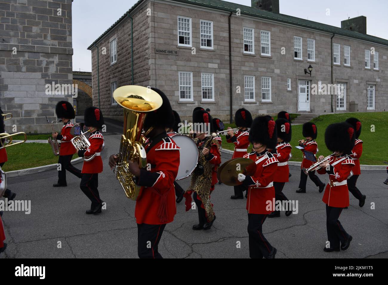 Canadian military marching hi-res stock photography and images - Alamy