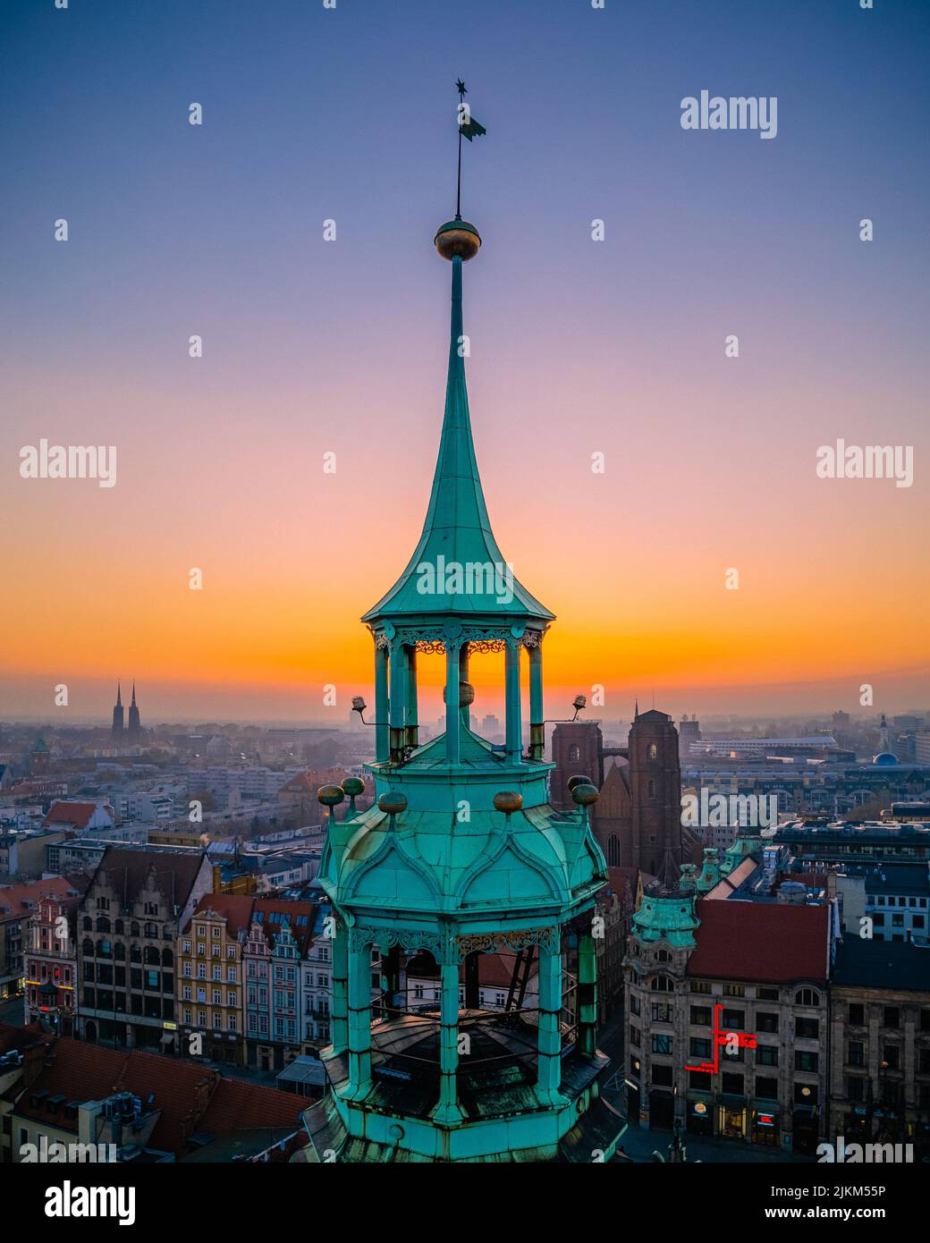 Old european buildings hi-res stock photography and images - Alamy