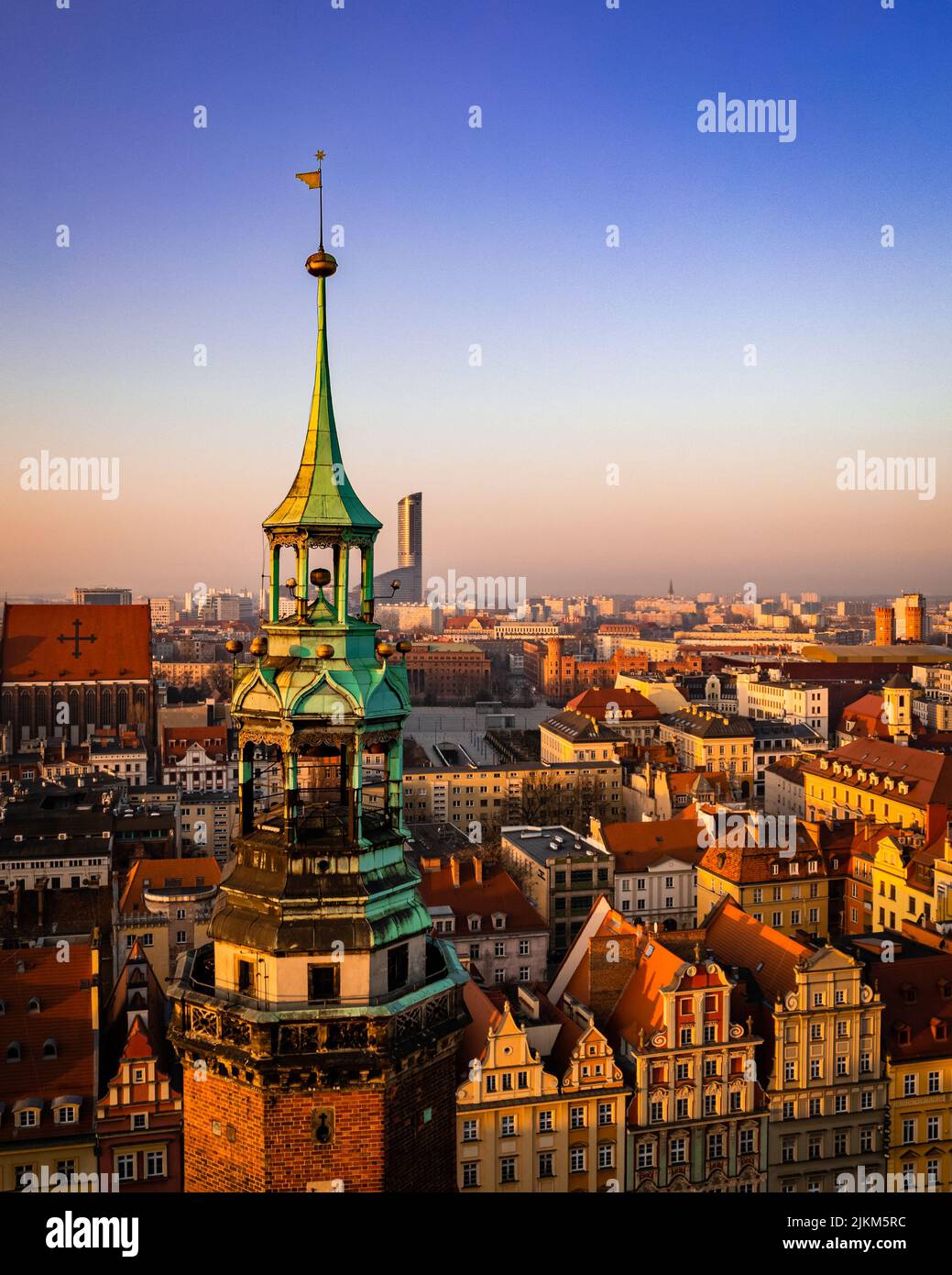 Old european buildings hi-res stock photography and images - Alamy