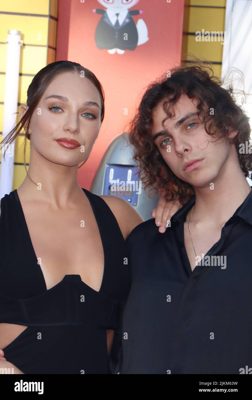 Maddie Ziegler, Eddie Benjamin 08/01/2022 The Los Angeles Premiere of ...