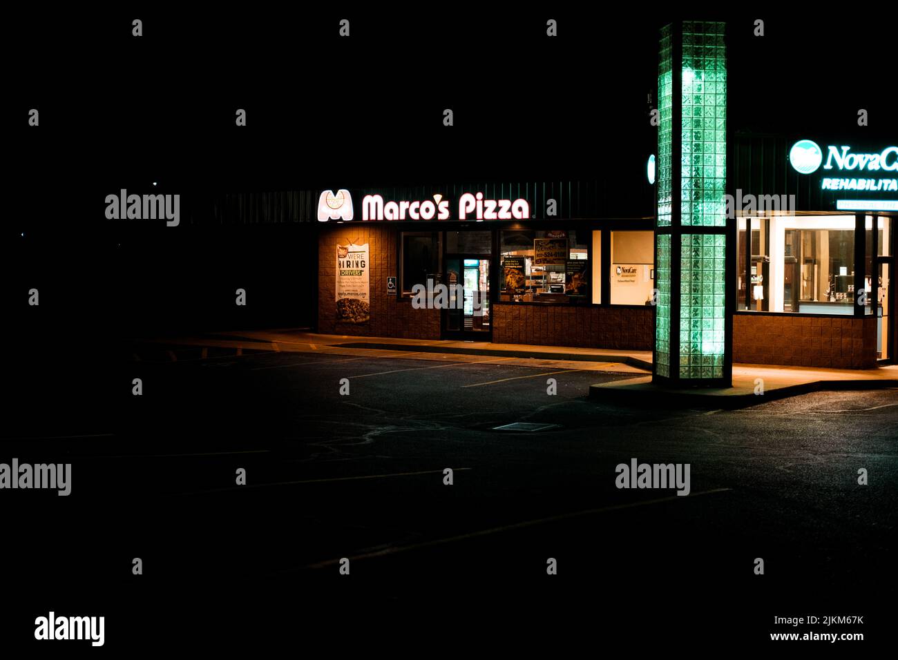Marcos pizza exterior hi-res stock photography and images - Alamy