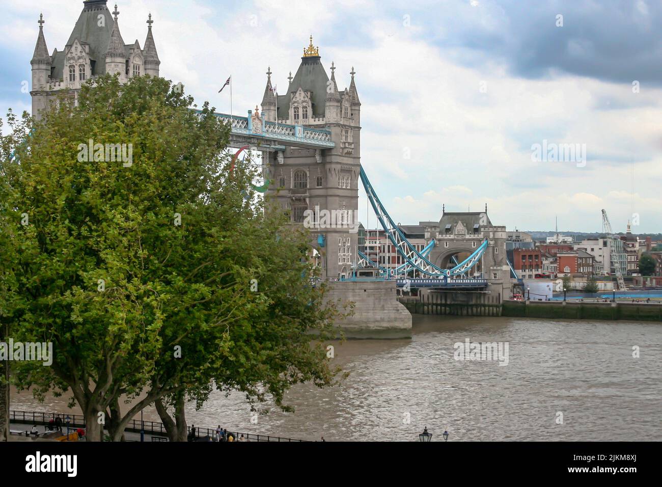 A beautiful shot of the London's famous Tower Bridge on the river ...