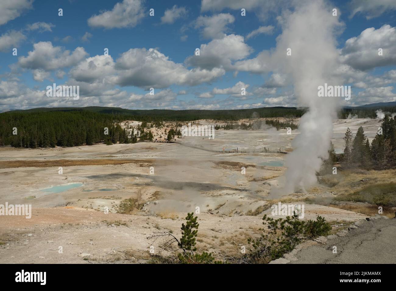 Yellowstone supervolcano hi-res stock photography and images - Alamy