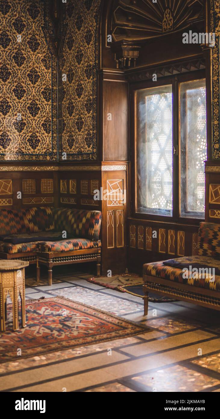 Classic traditional room hi-res stock photography and images - Alamy
