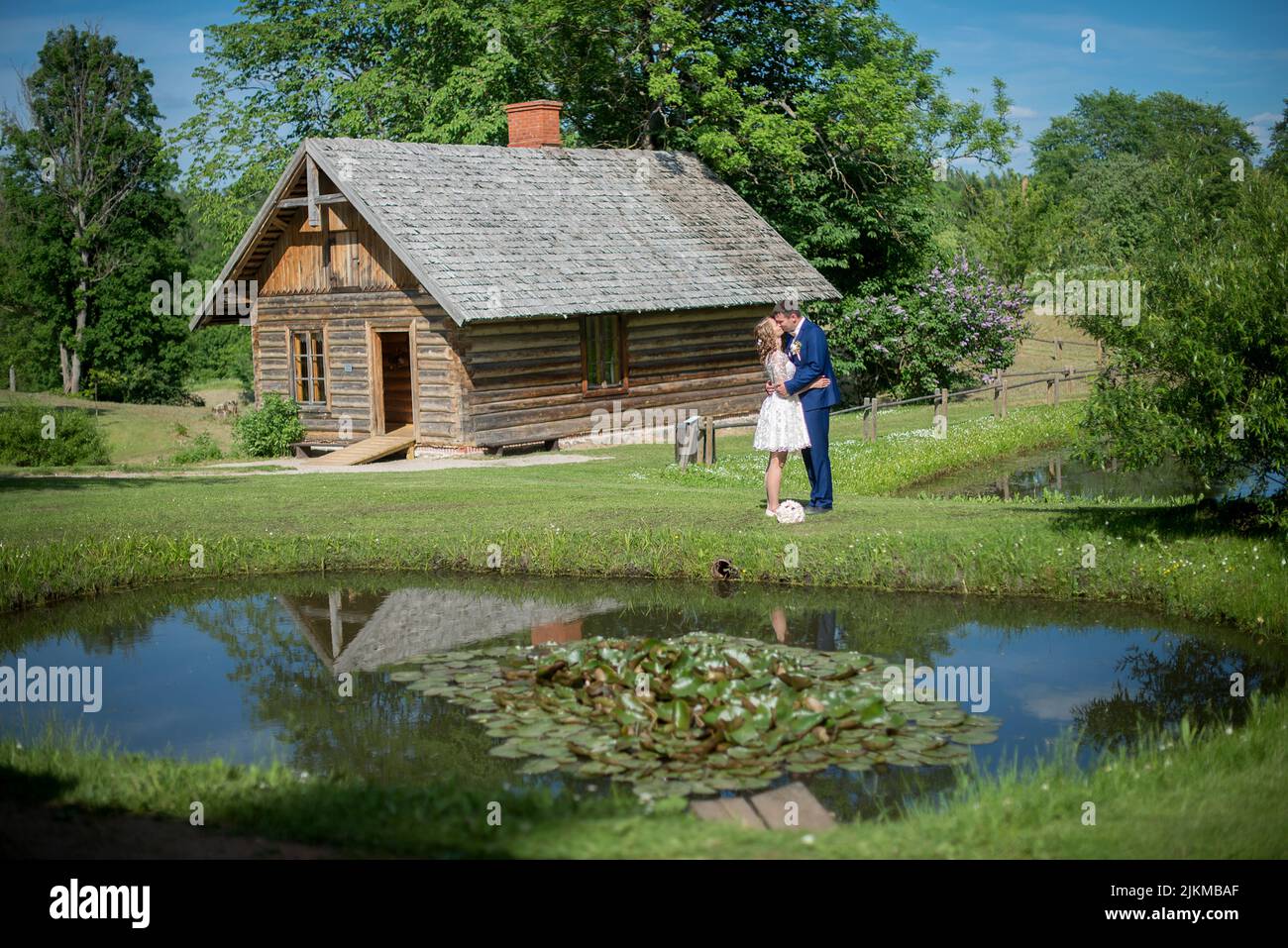 A Wedding Couple During A Ceremony Stock Photo Alamy