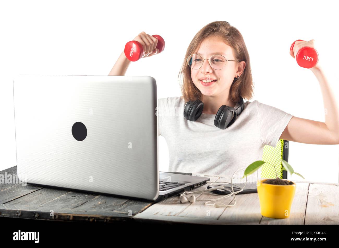 Fitness exercises in the workplace. Physical education at the computer ...