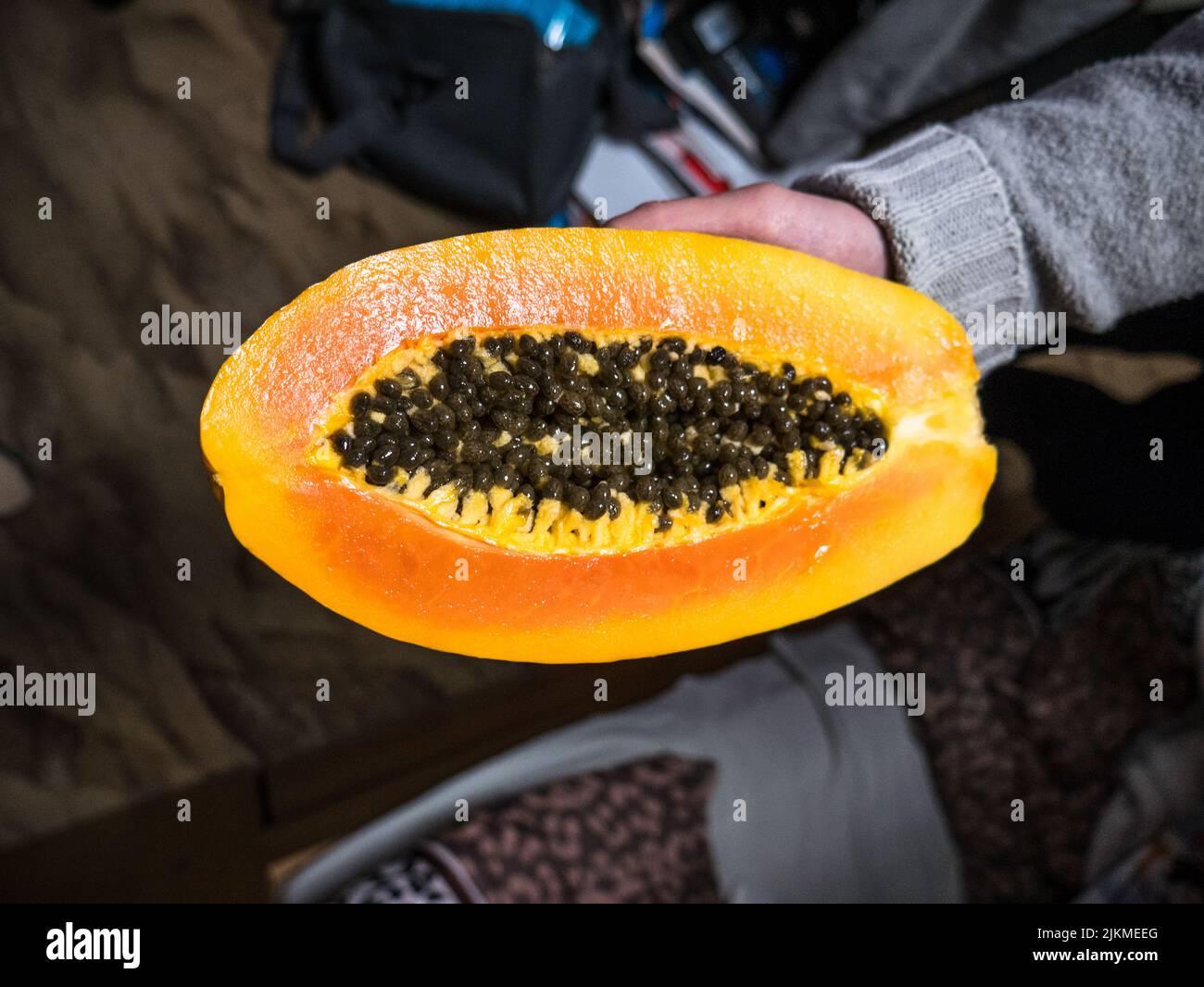 Papaya seeds hi-res stock photography and images - Alamy