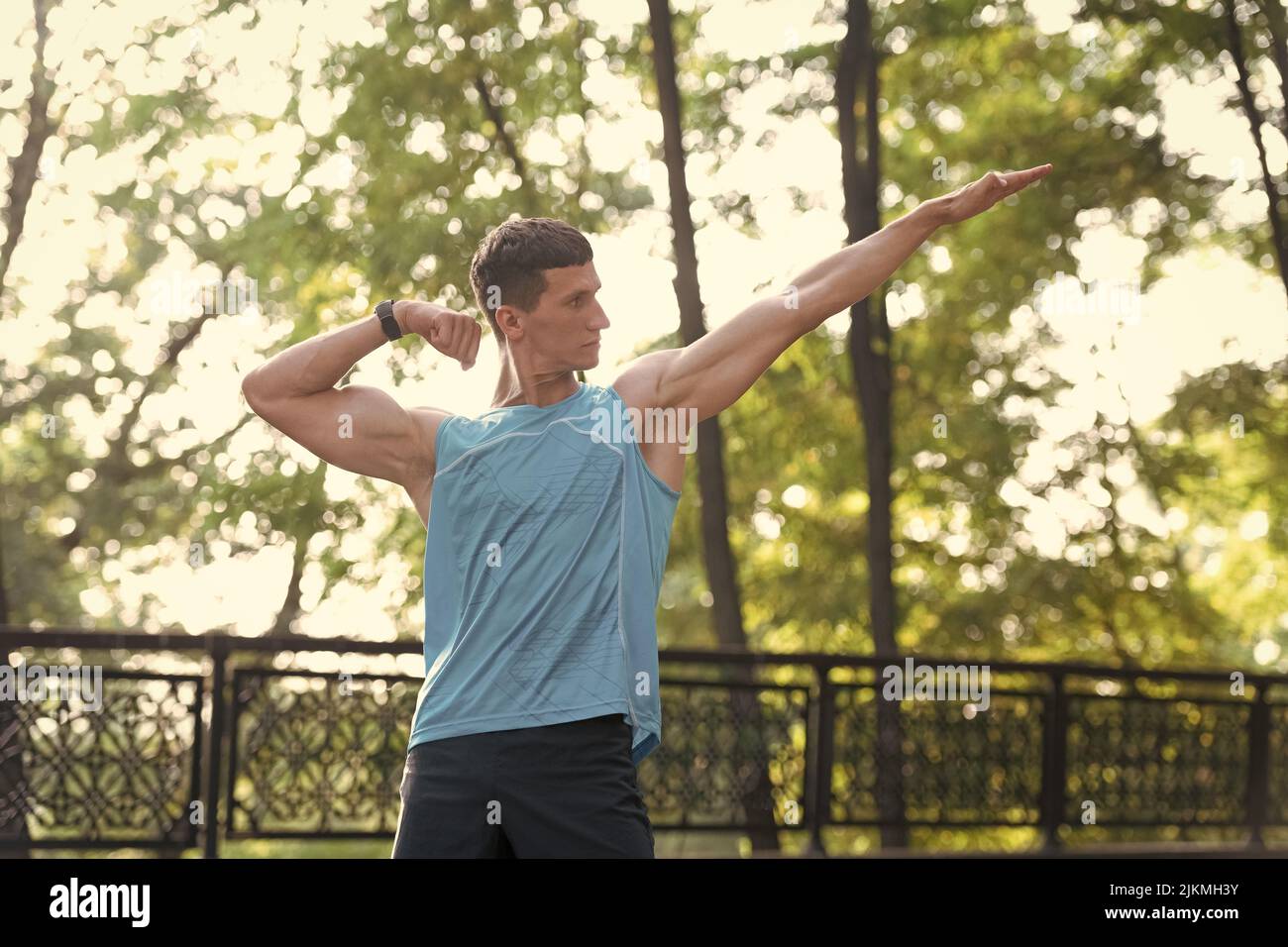 Muscle man standing hi-res stock photography and images - Alamy