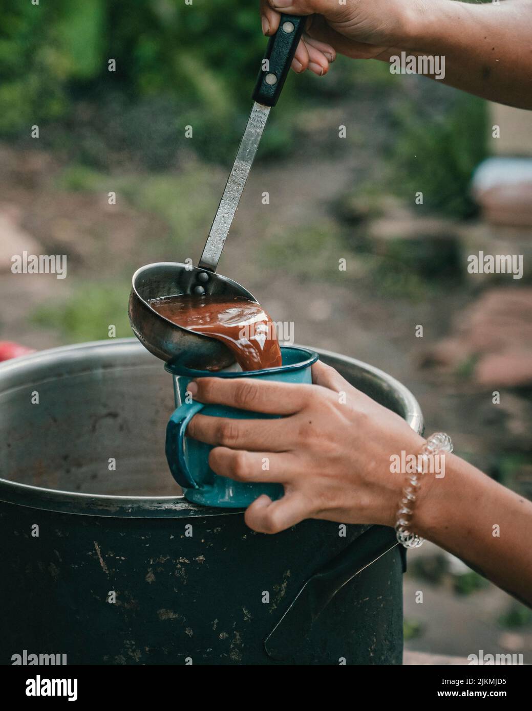 Hand liquid hi-res stock photography and images - Alamy