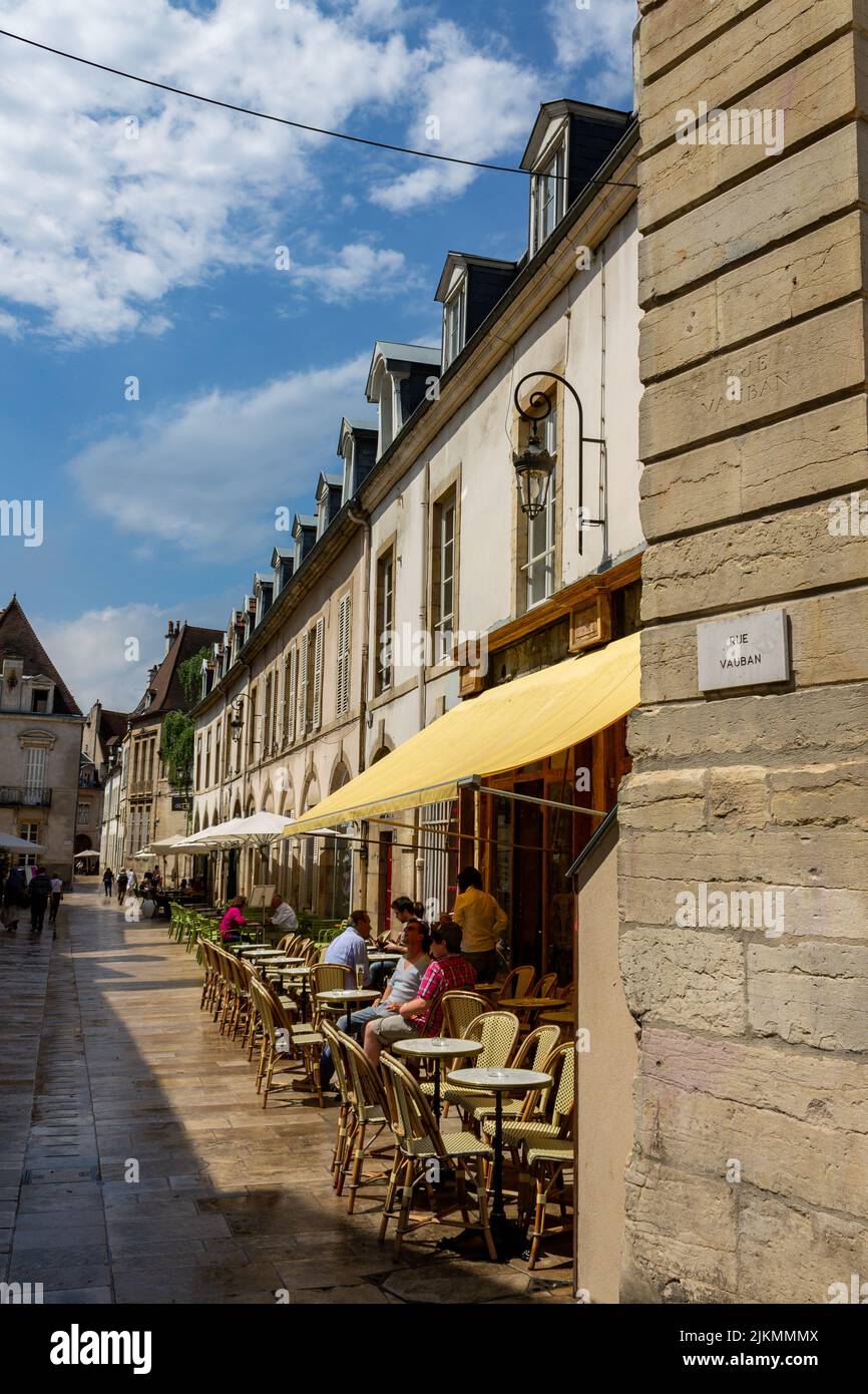 Old cafe france hi-res stock photography and images - Alamy