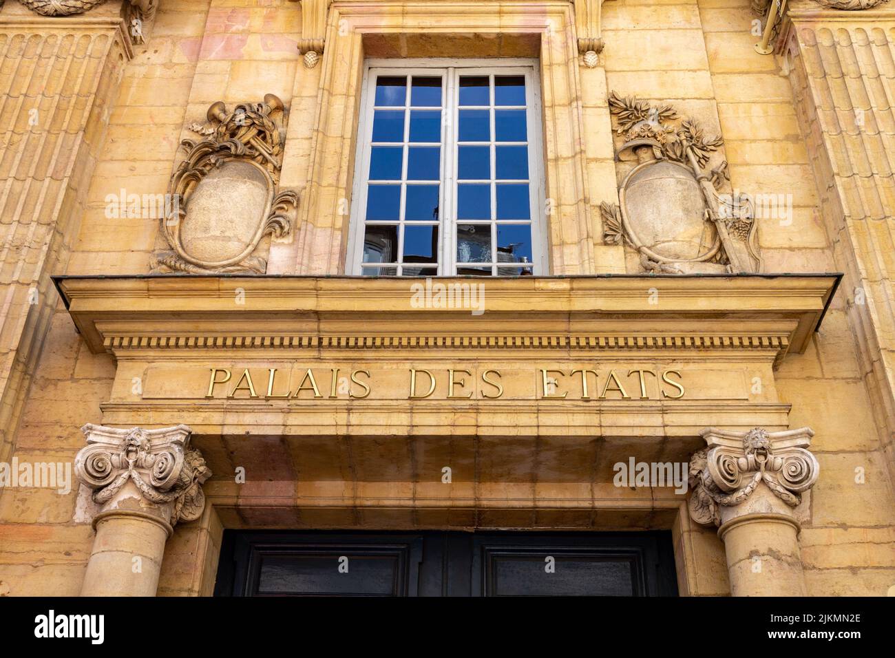 Paris france detail old architecture hi-res stock photography and ...