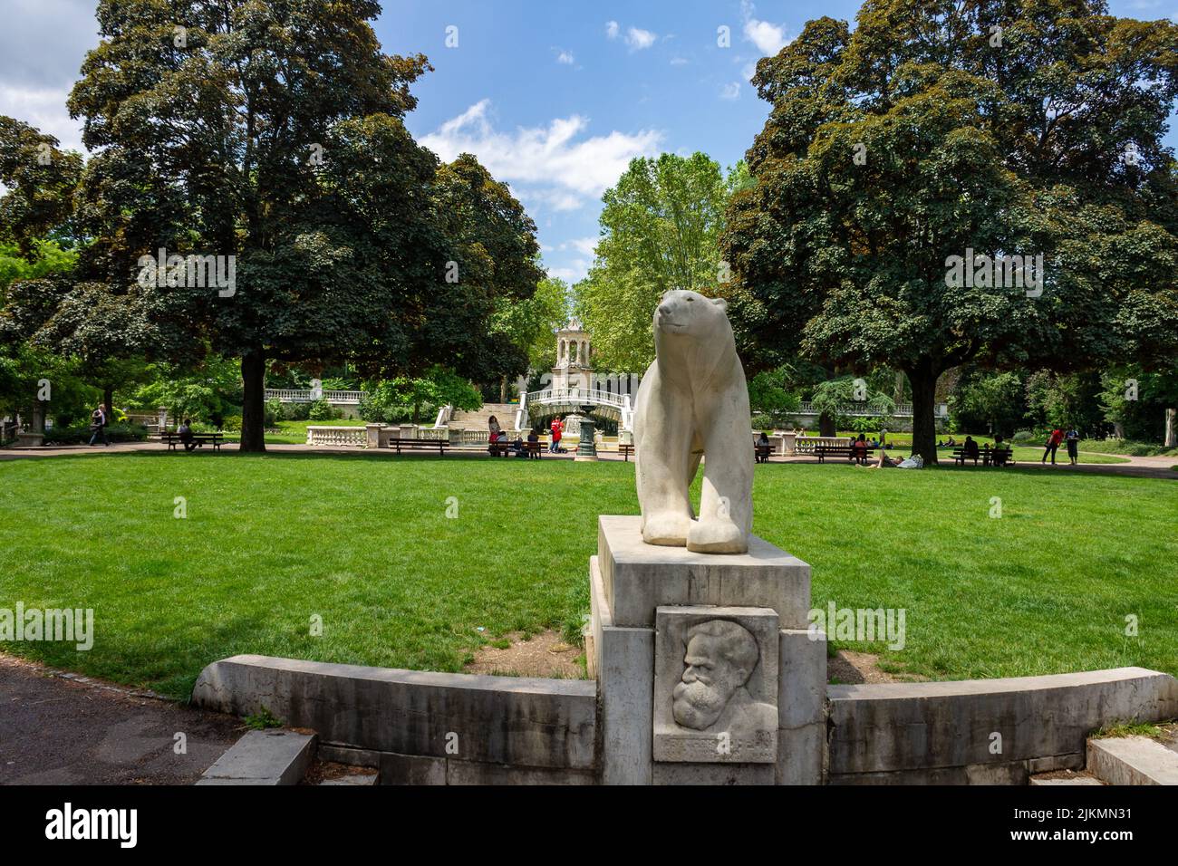 The bear statue on Darcy square in downtown Dijon. France Stock Photo ...