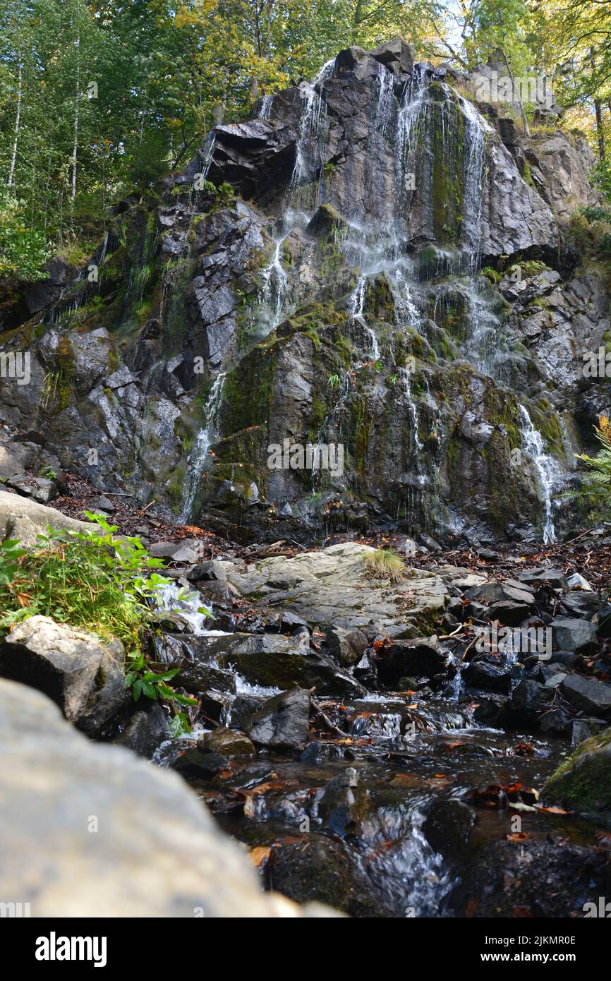 Cascading rock hi-res stock photography and images - Alamy